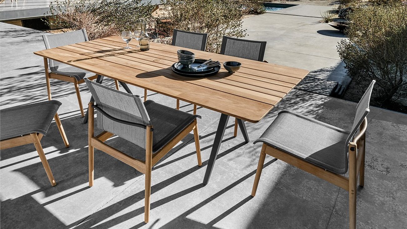 Split Outdoor teak top dining table | Outdoor Dining Tables | Space Modern